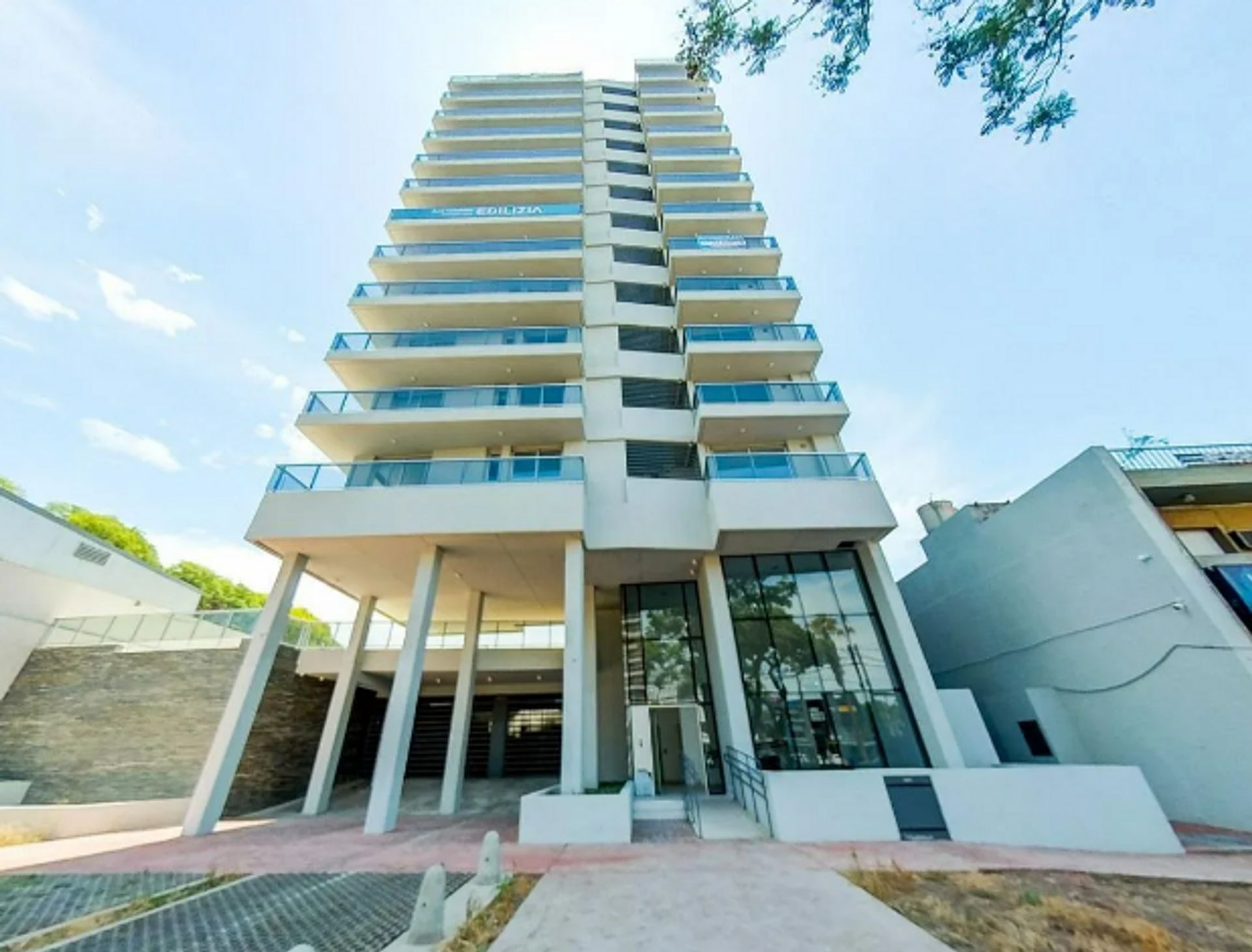 RE-MAX Point - ID#3711 - Departamento en Venta